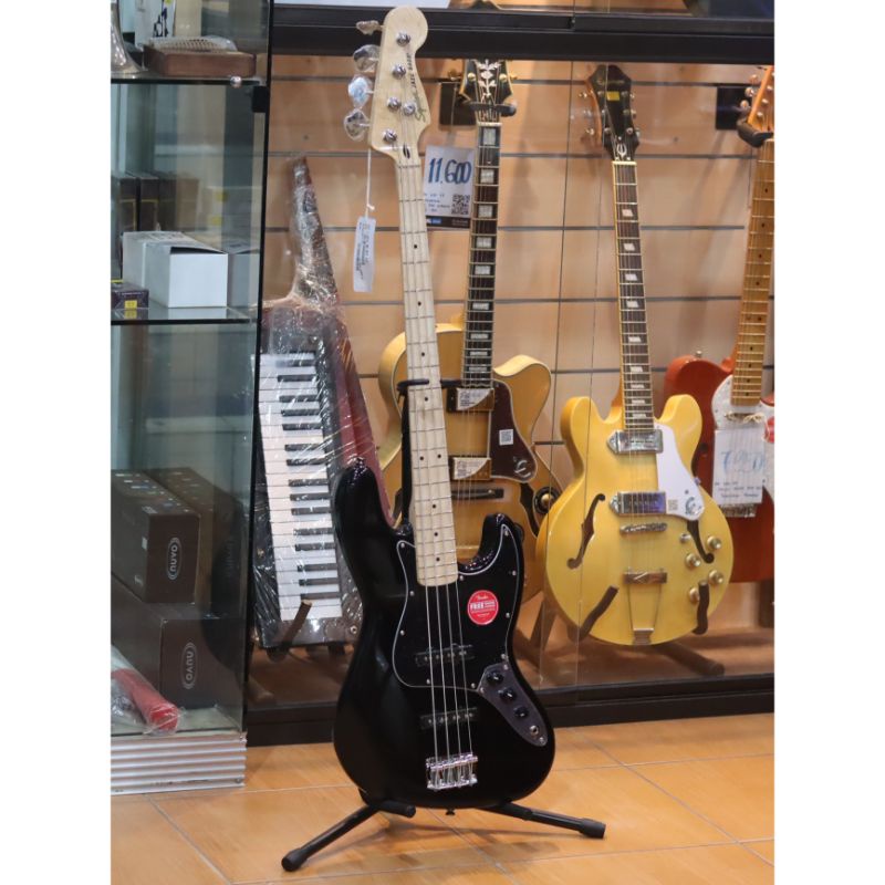 Jual Squier Affinity Jazz Bass 4 String BK-MP | Shopee Indonesia