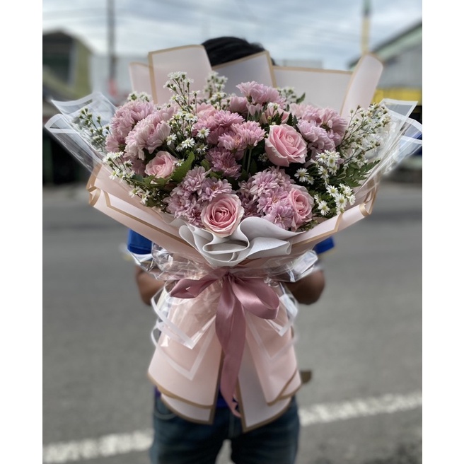 Jual hand bucket / buket bunga mawar / buket wisuda / frash rose ...