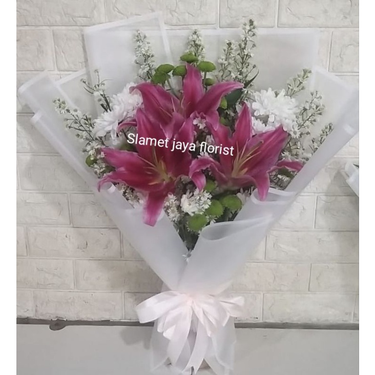 Jual rangkaian bunga lily segar/wangi/kafo kado ultah/gari ibu/wisuda ...
