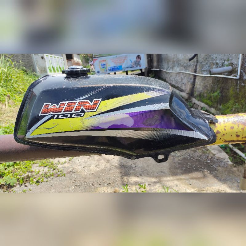Jual Tangki Honda win original copotan motor 2003 Mulus Tidak ada Rembes Bekas Lasang Dan ...