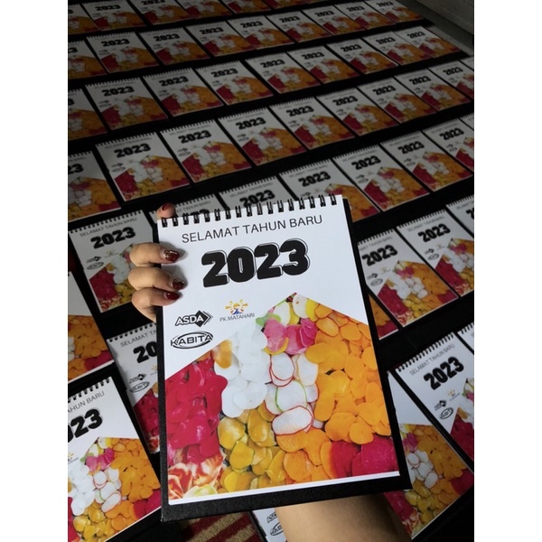 Jual KALENDER MEJA CUSTOM / KALENDER DUDUK CUSTOM | Shopee Indonesia