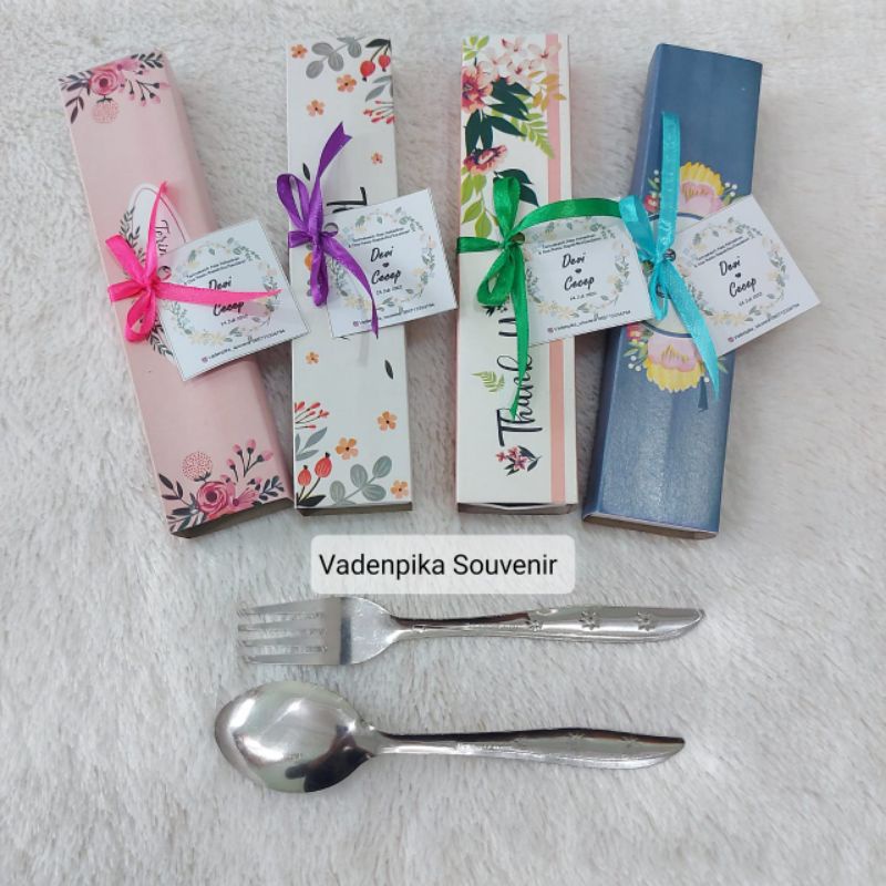 Jual SOUVENIR SENDOK GARPU KEMAS BOX LUCU BONUS KARTU UCAPAN ...