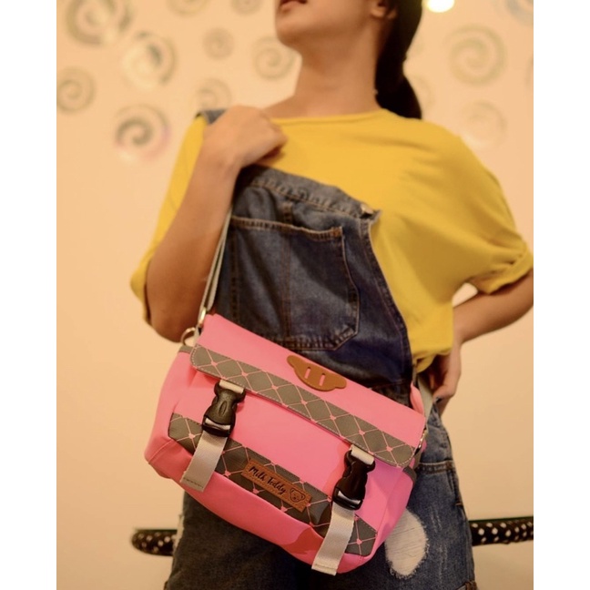 Jual Milk Teddy Chatelain Grace Slingbag Pink (Ready) | Shopee Indonesia
