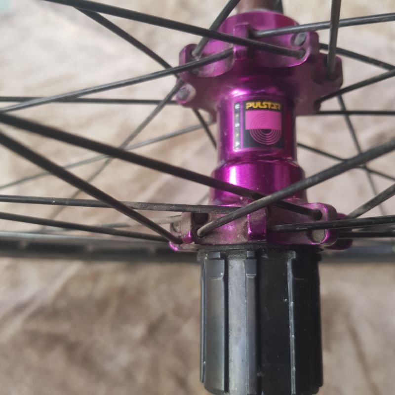 Jual wheelset roadbike gravel 700c hub freehub pulstar warna ungu ...