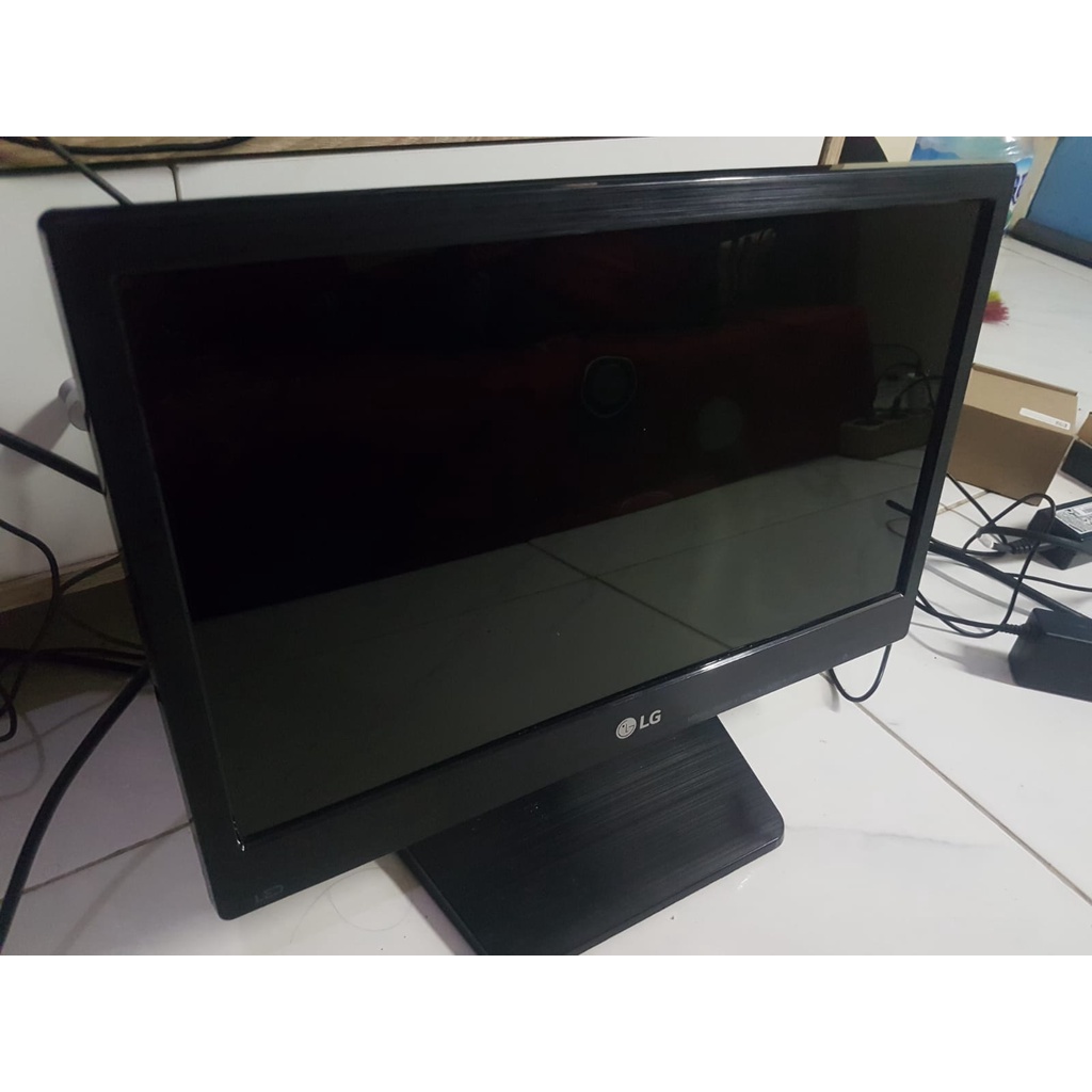Jual Monitor LG 16 inch Tipe 16M38A | Shopee Indonesia
