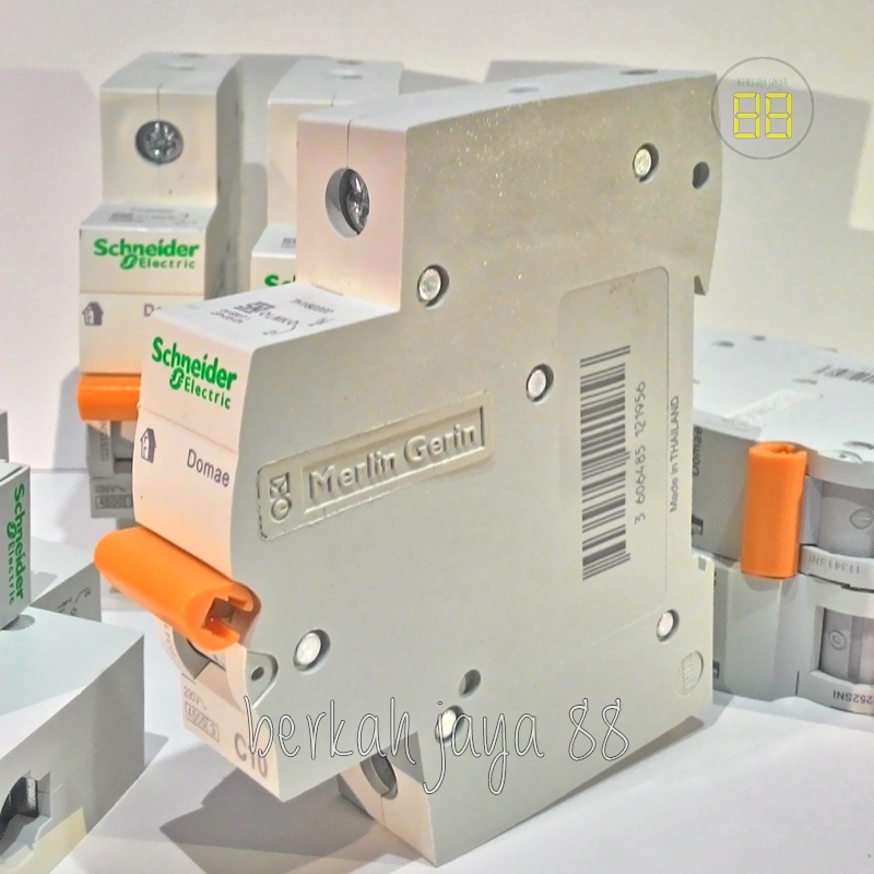 Jual MCB Schneider Domae 1 Phase DOMF01104 2A, 4A, 6A, 10A, 16A, 20A, 25A, 32A, 40A | Shopee ...