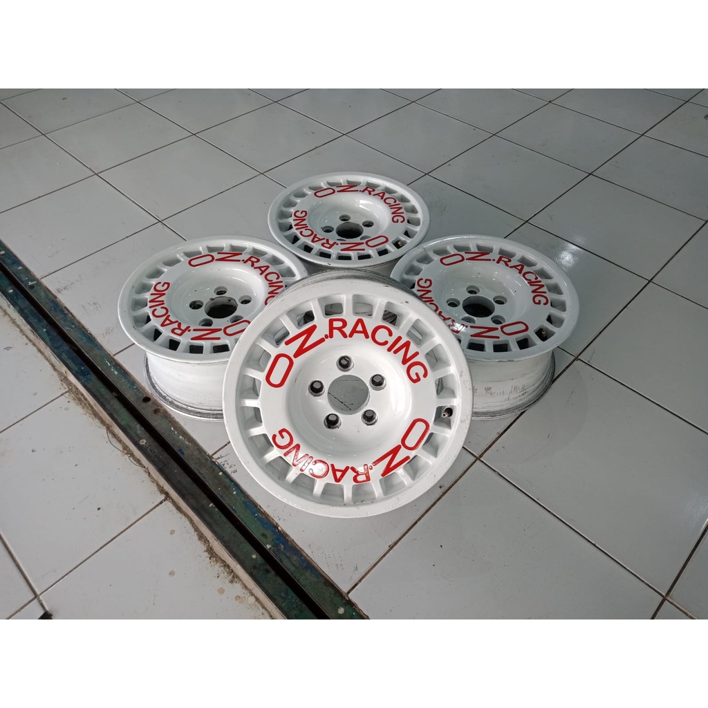 Jual Pelek Mobil Bekas Merk Oz Rally Ring 15x7 Pcd 5x114 warna putih ...
