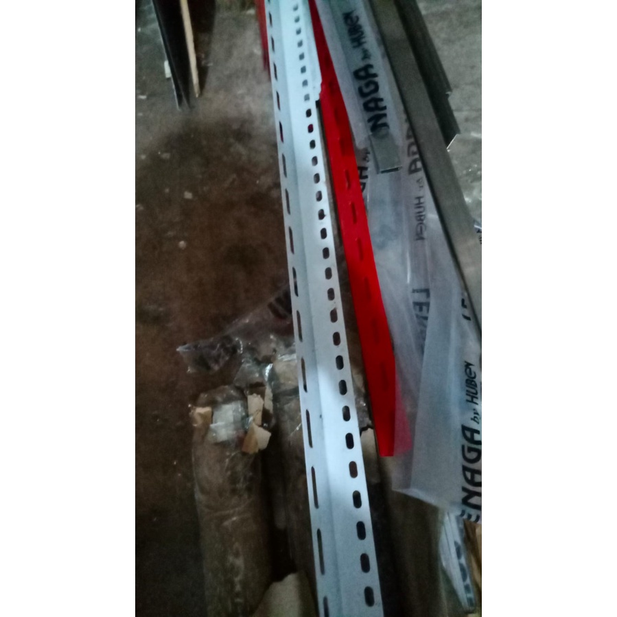 Jual SIKU LUBANG RAK HSJ PUTIH 3 METER KETEBALAN 1,7mm | Shopee Indonesia