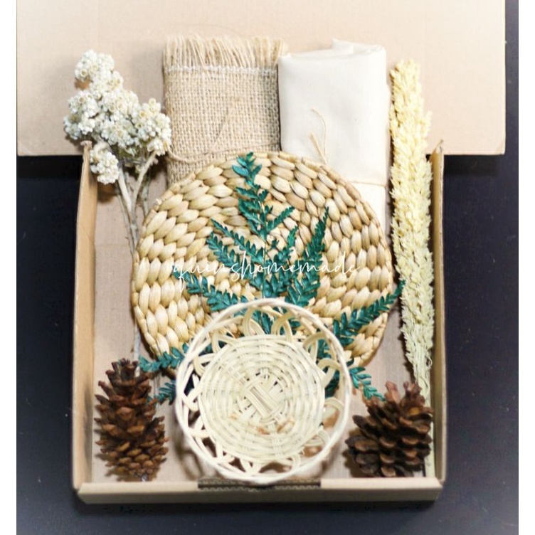 Jual #1 Properti foto aesthetic studio mini | Paket foto produk ...