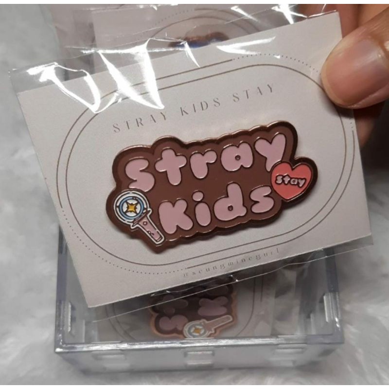 Jual Enamel Pin Stray Kids Stay | Shopee Indonesia