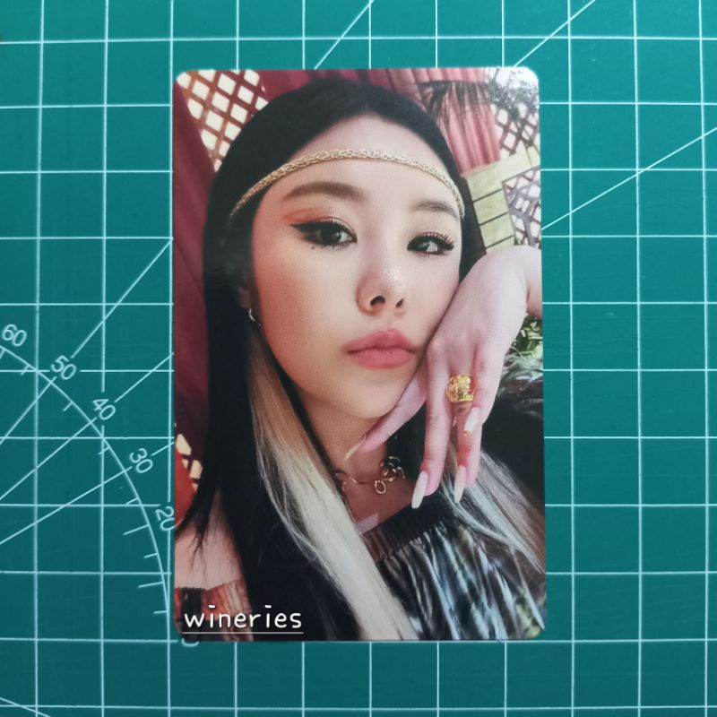 Jual wheein photocard pc mamamoo aya travel album solar moonbyul hwasa ...