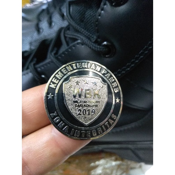 Jual Pin bros wbk 2019 | wbk kementerian panrb | Pin zona integritas ...