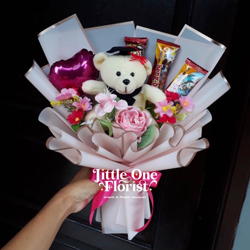 Jual Bouquet Wisuda Graduation / Bouqet Wisuda Graduation / Bucket ...