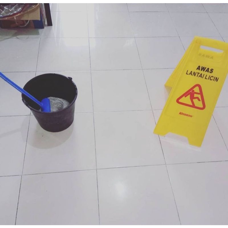 Jual Awas Lantai Licin / Rambu Lantai Basah / Keselamatan | Shopee ...