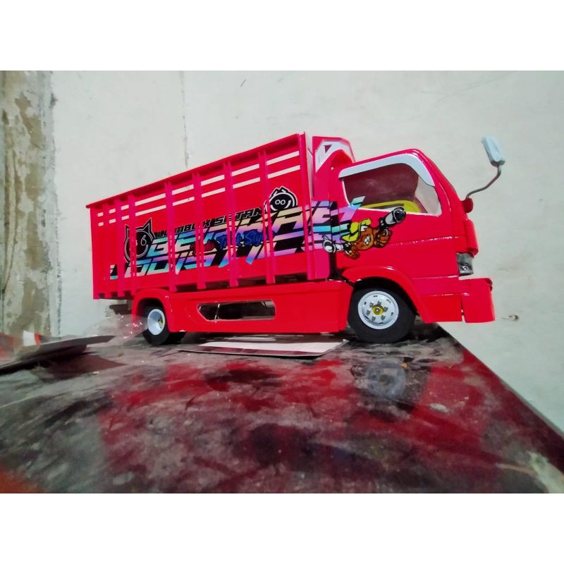 Jual miniatur truk canter skala 14 full variasi dan full spek | Shopee ...