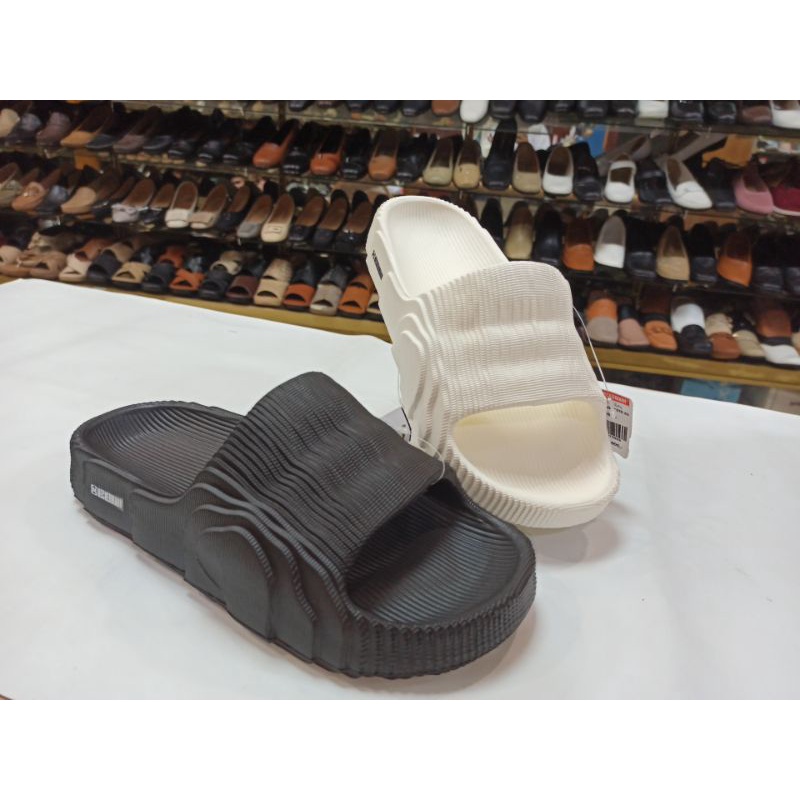 Jual Sandal slide Neckermann QADILETTE 22 SERIES | Shopee Indonesia