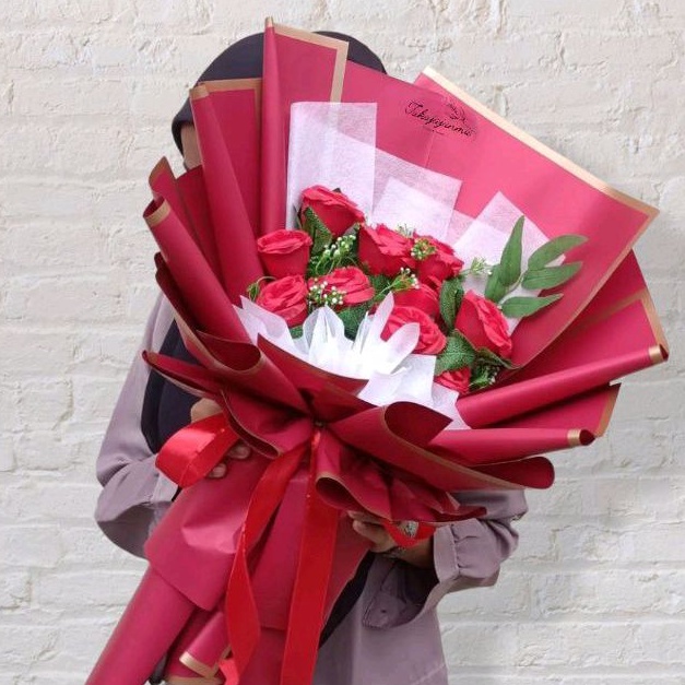 Jual BUKET BUNGA WISUDA / LAMARAN / ENGAGEMENT FLOWER BOUQUET | Shopee ...