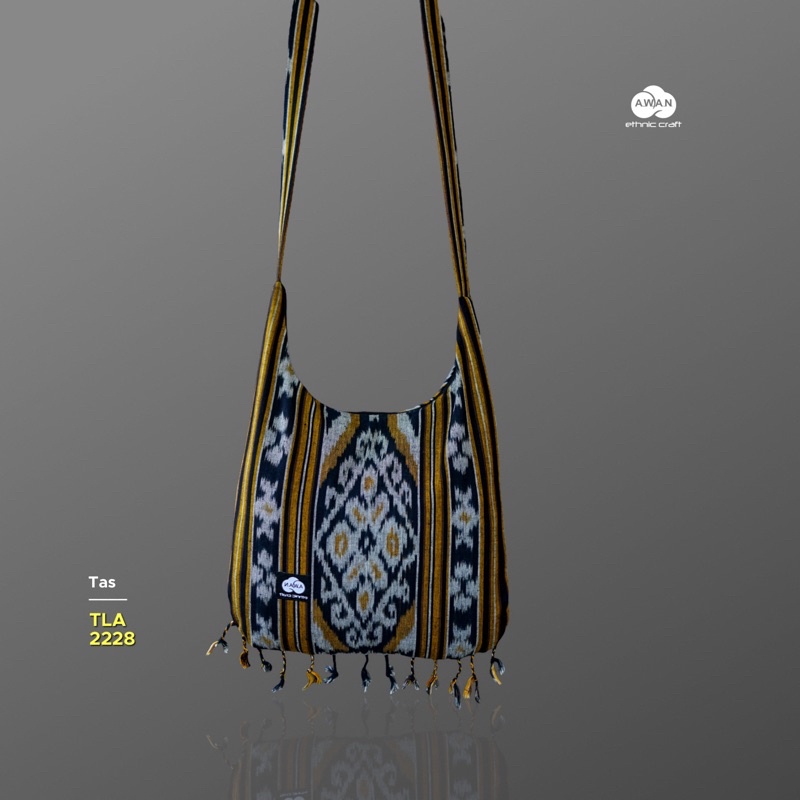 Jual Tas Selempang Etnik Tenun Toraja TLA2 by Awanethniccraft | Shopee ...