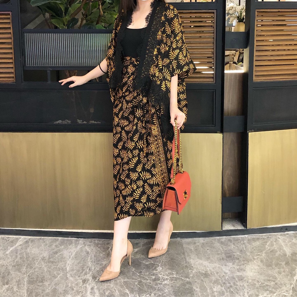 Jual Catalixe - Ahana Set Paris-Setelan Batik - Batik Modern | Shopee ...