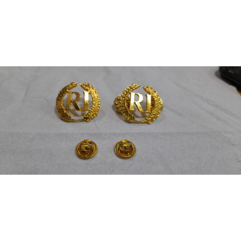 Jual pin krah RI,monogram RI,copsteken RI cetakan cor warna kuning ...