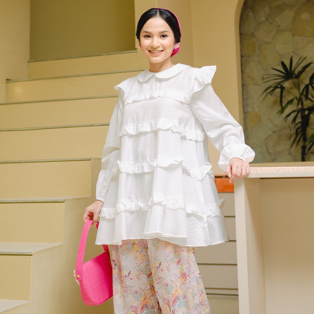 Jual HijabChic Dalisha Tops Blouse Kerah Rebah Ruffle Tangan Karet ...