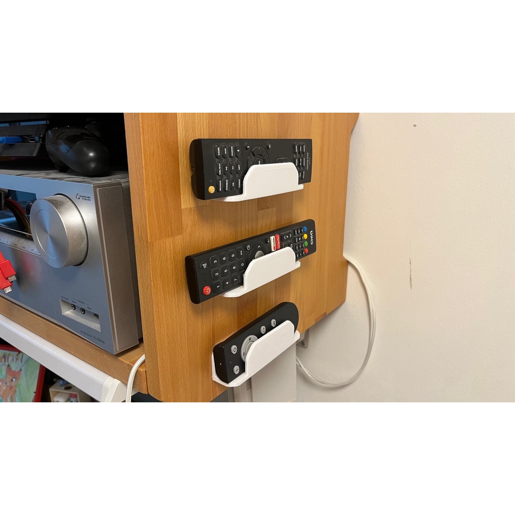 Jual Wall mount dudukan universal remote control holder - n0 | Shopee ...