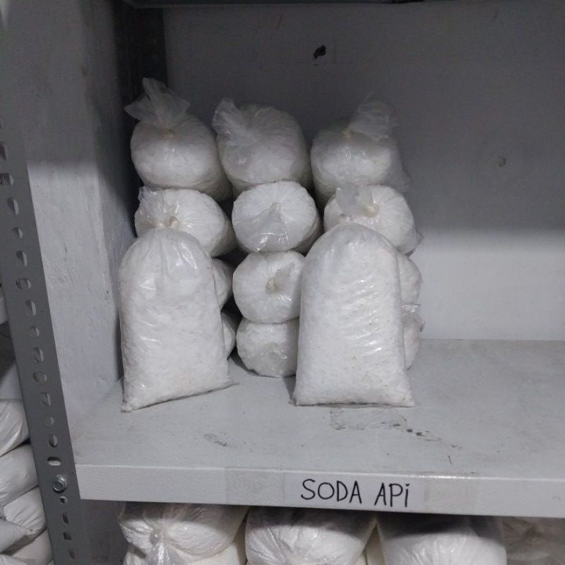 Jual SODA API /CAUSTIC SODA API 1KG | Shopee Indonesia