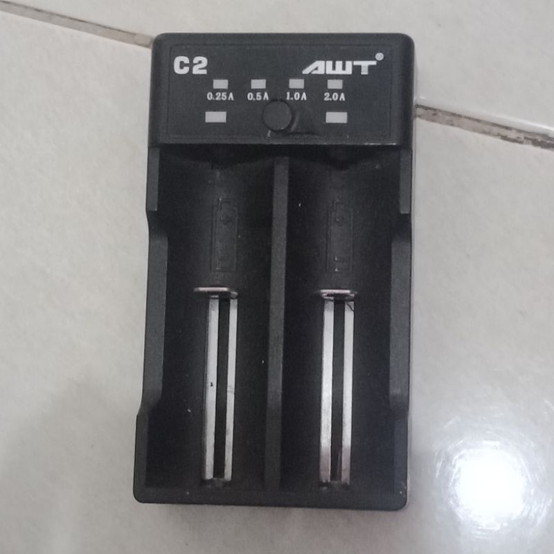 Jual Charger Baterai AWT C2 Untuk Charge Baterai AA / AAA / Baterai ...