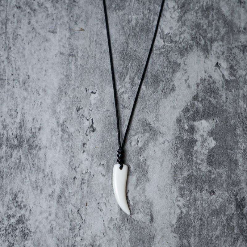 Jual Kalung Tali Hitam Pria Wanita Taring Macan Putih Cream Waterproof ...