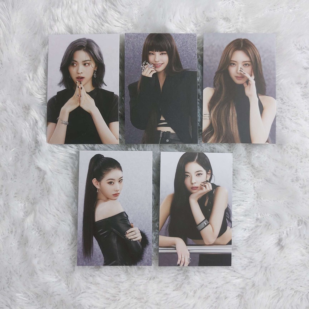 Jual Itzy Cheshire Album PC Standard Ver. Member Limited Edition LE ...