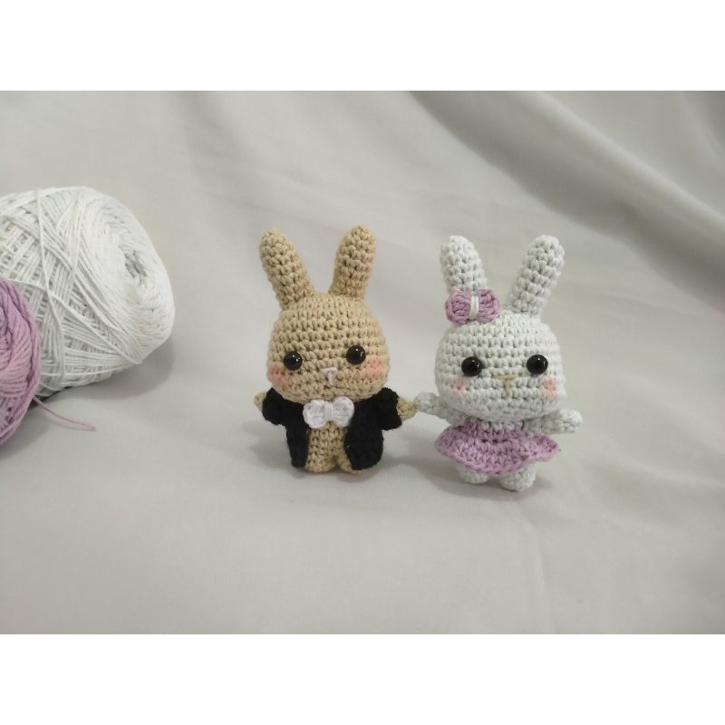 Jual Amigurumi mini couple rabbit boneka rajut gantungan kunci | Shopee ...