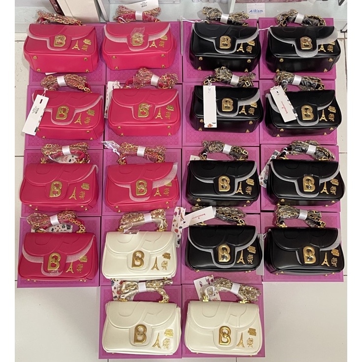 Jual Emily alma flap bag By BUTTONSCARVES | Shopee Indonesia