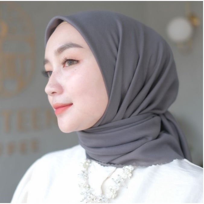 Jual HARRAMU - Hijab Segi Empat Polos Warna Abu Tua - Laser Cut- Kerudung Premium Voal Polos ...