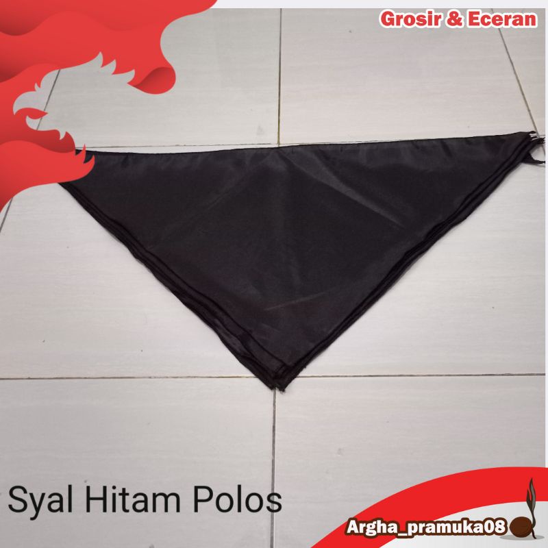 Jual Syal Slayer Bandana Segitiga Hitam Polos bijian | Shopee Indonesia