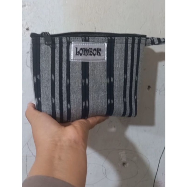 Jual pouch tenun sedang | Shopee Indonesia