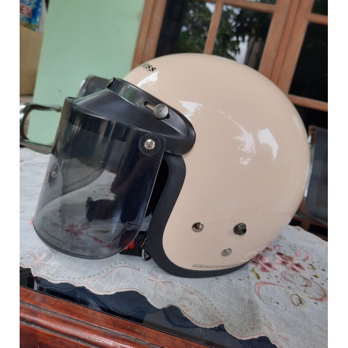 Jual Helm CARGLOSS ORI White (ukuran L ) MASIH NEW BARANG MULUS SEMUA ...