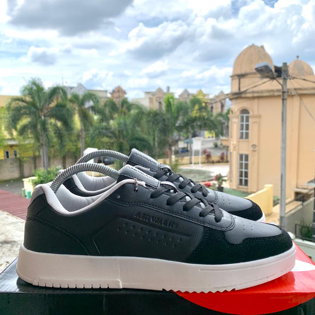 Jual SEPATU AIRWALK PRIA AIRWALK SHELDON BROWN WHITE DAN BLACK WHITE ...