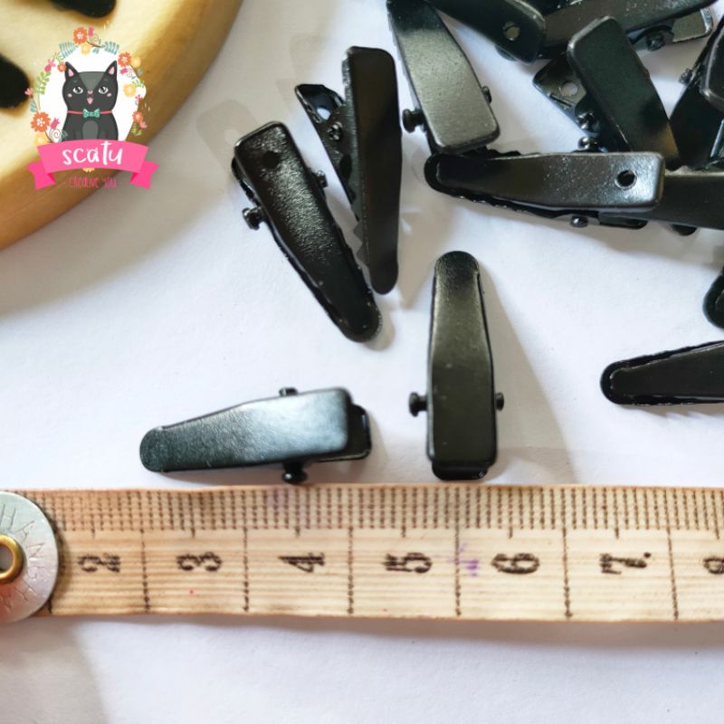 Jual Jepit Rambut Besi Buaya Warna Hitam (2cm) (12pcs) | Shopee Indonesia