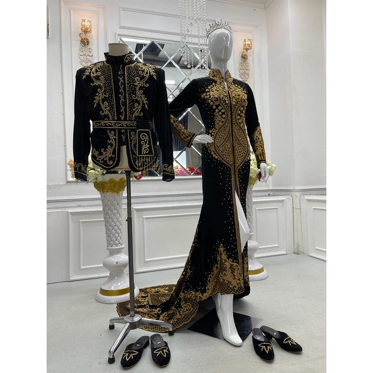 Jual Sepasang kebaya pengantin bludru | kebaya bludru hitam | Shopee ...