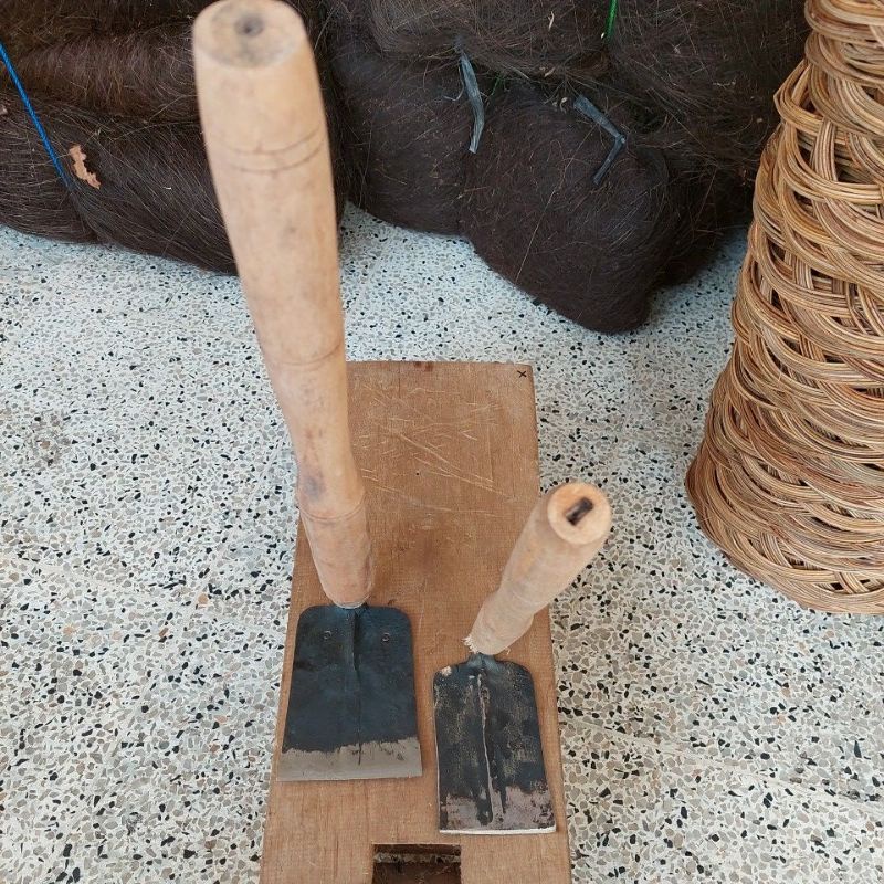 Jual cangkul / pacul mini/ cangkul taman mini | Shopee Indonesia