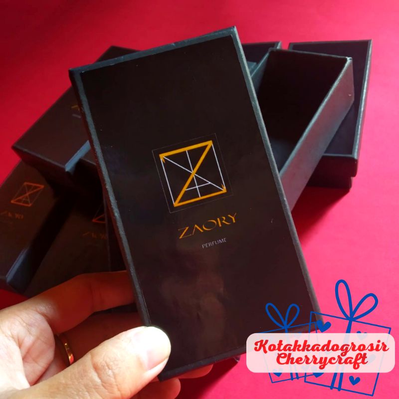 Jual Box untuk parfum size 11x6x3 cm hitam luar dalam dan FREE CETAK ...