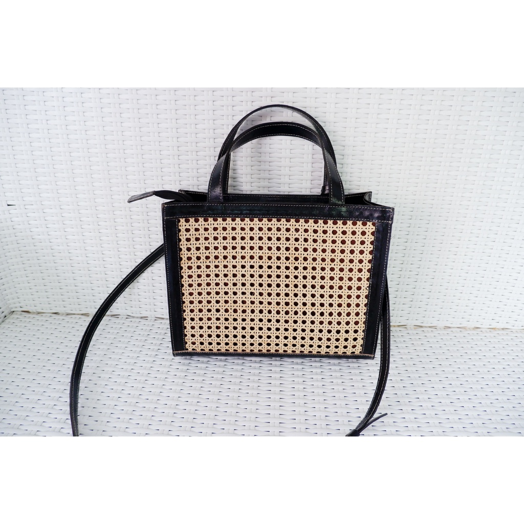 Jual MAGARY BAGS / Singkawang Bag / Tas Rotan / Tas Anyaman / Tas Kulit ...