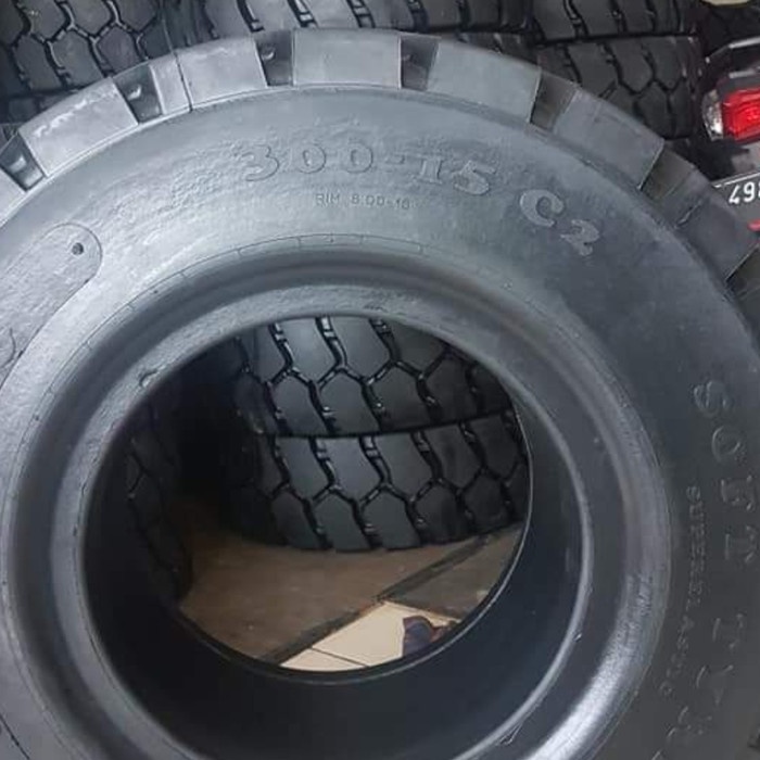 Jual ban mati/solid forklift ukuran 18x7-8 SOLID KING | Shopee Indonesia
