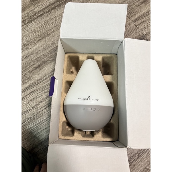 Jual Preloved Diffuser Young living ( DewDrop) | Shopee Indonesia