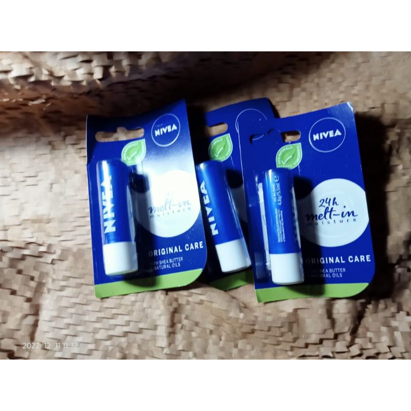 Jual Nivea Lipbalm original (khusus buat orang) | Shopee Indonesia