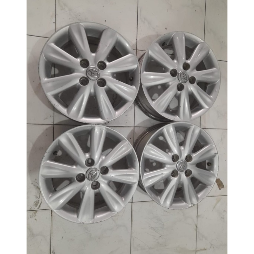 Jual Velg Mobil Bekas Murah Original Yaris Ring 15 Velg copotan Oem Yaris R15 | Shopee Indonesia