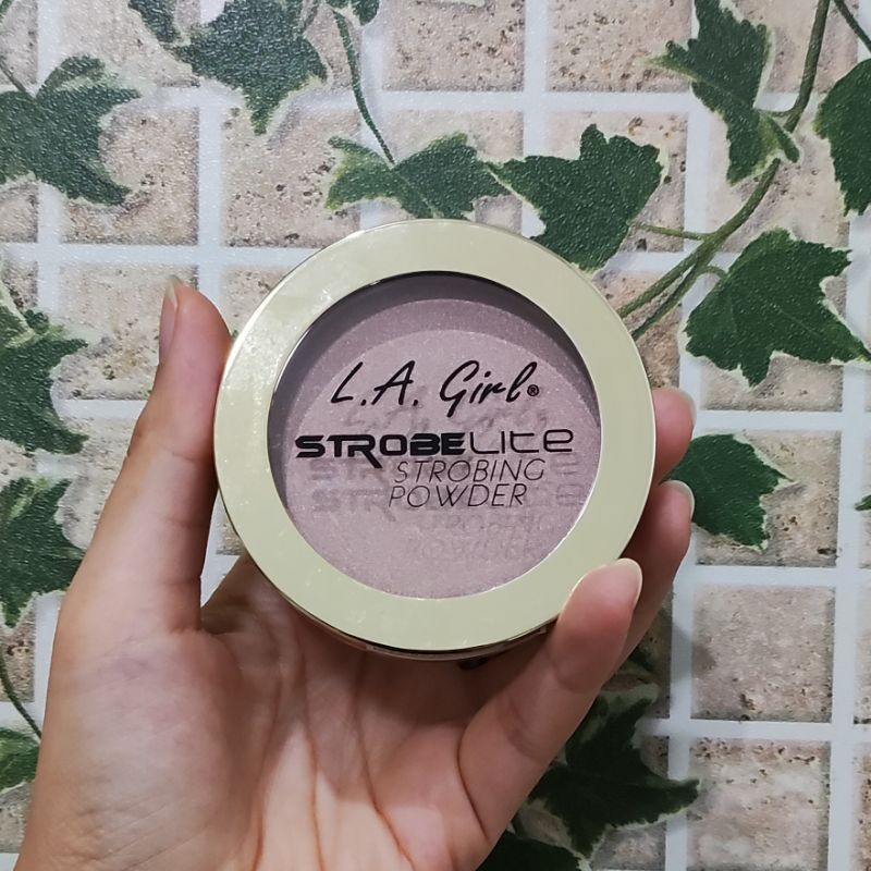 Jual LA Girl Strobe Lite Strobing Powder 50 Watt | Shopee Indonesia