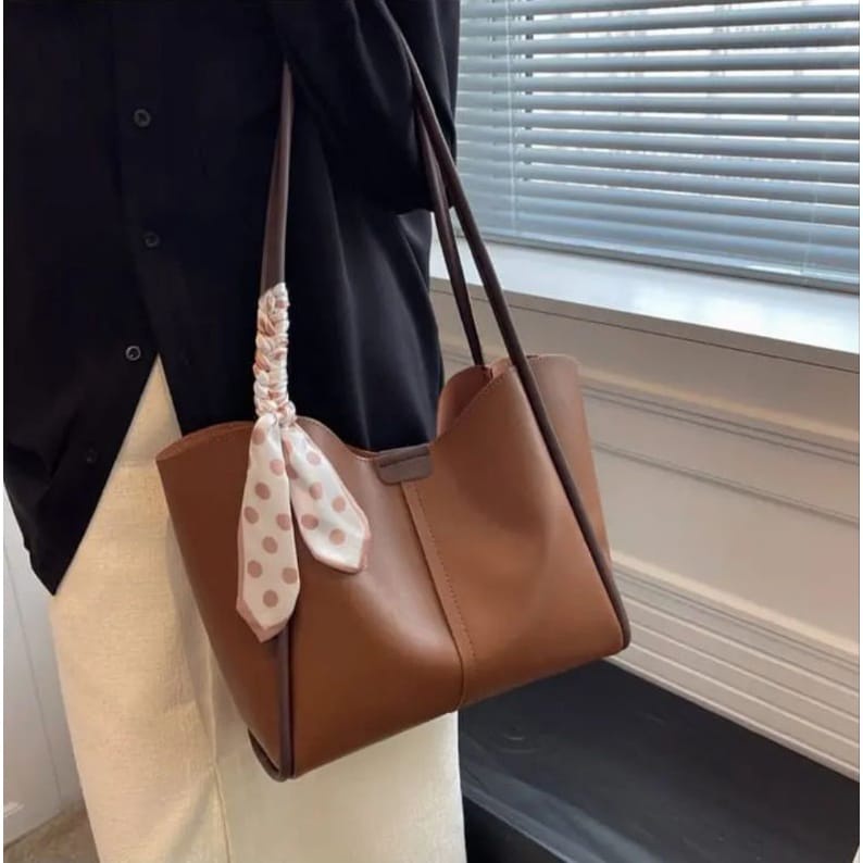 Jual Tote Bag Wanita Windy / Tas Kuliah Wanita Free Syall | Shopee ...