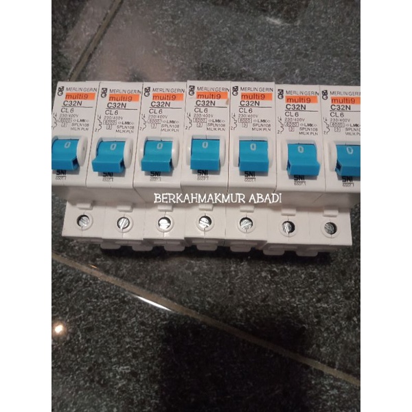 Jual MCB BIRU MULTI 9 MERLIN GERIN 2 4 6 10 16 AMPER PLN | Shopee Indonesia