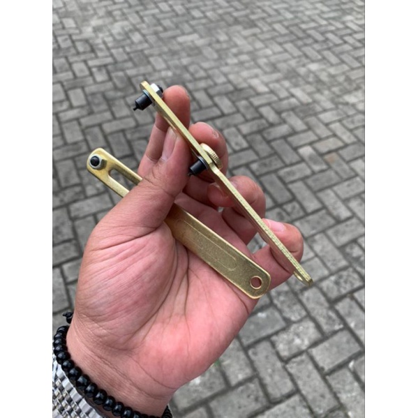 Jual Alat pembuka tutup belakang jam tangan drat engkol | Shopee Indonesia